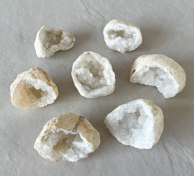 Quartz Geode | Harmony – Opal and Sage